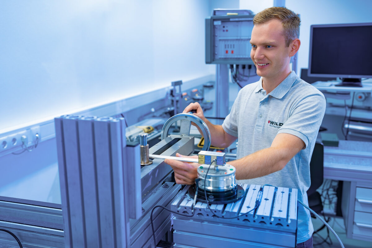 WILD Hi-Precision setzt bei Drehmoment-Kalibrierung auf perfectControl ...